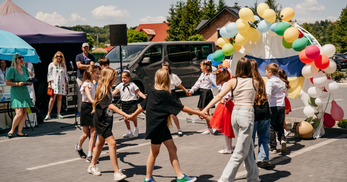 On the Ground: A Call for Humanity in Times of Crisis | Project HOPE ...